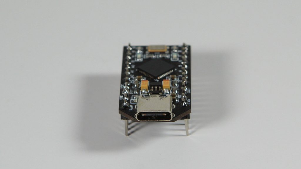 UN ARDUINO PRO MICRO CON USB-C – RogerBit