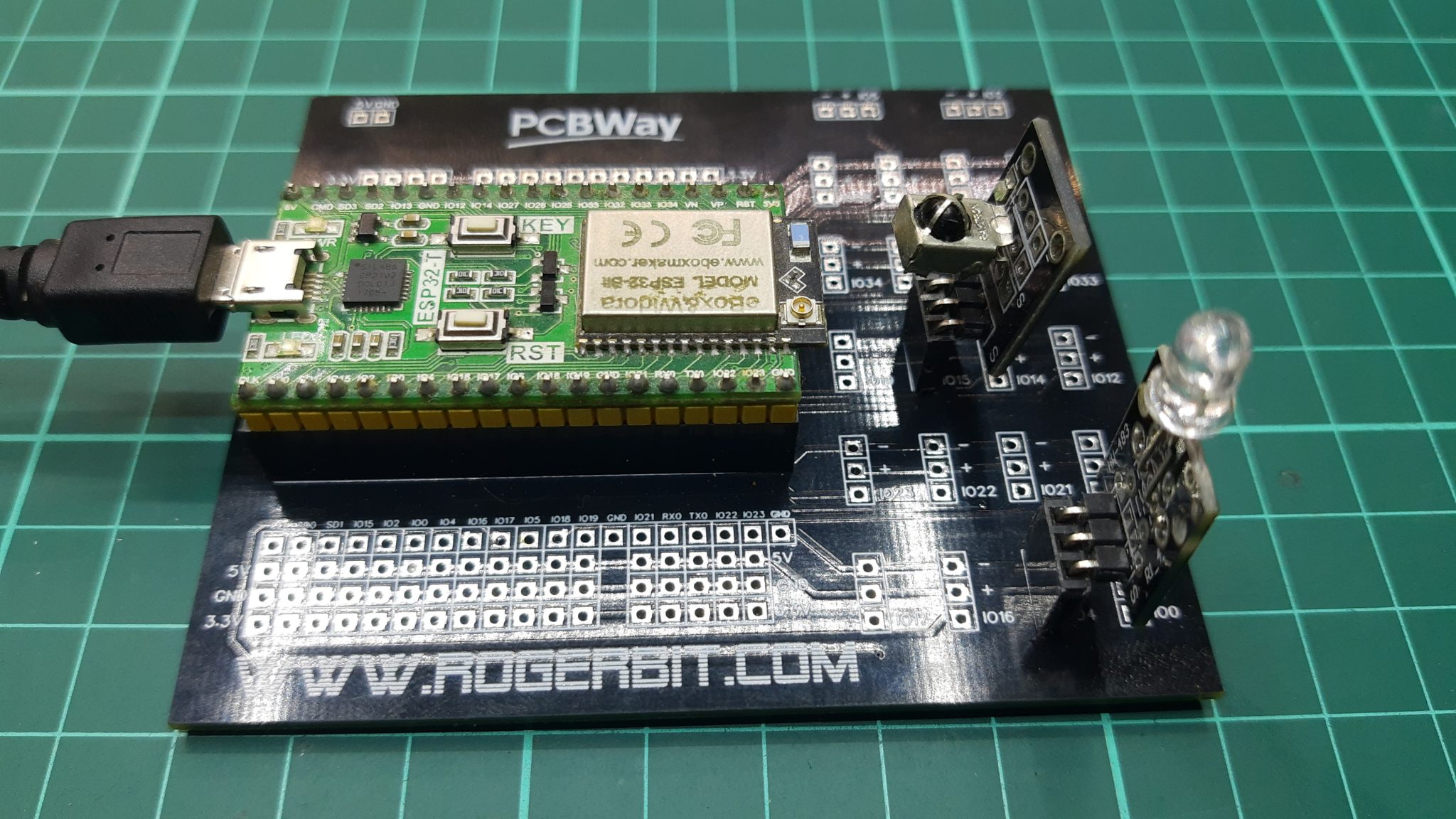 Controla tus aparatos electrónicos infrarrojos por wifi con esp32 – RogerBit
